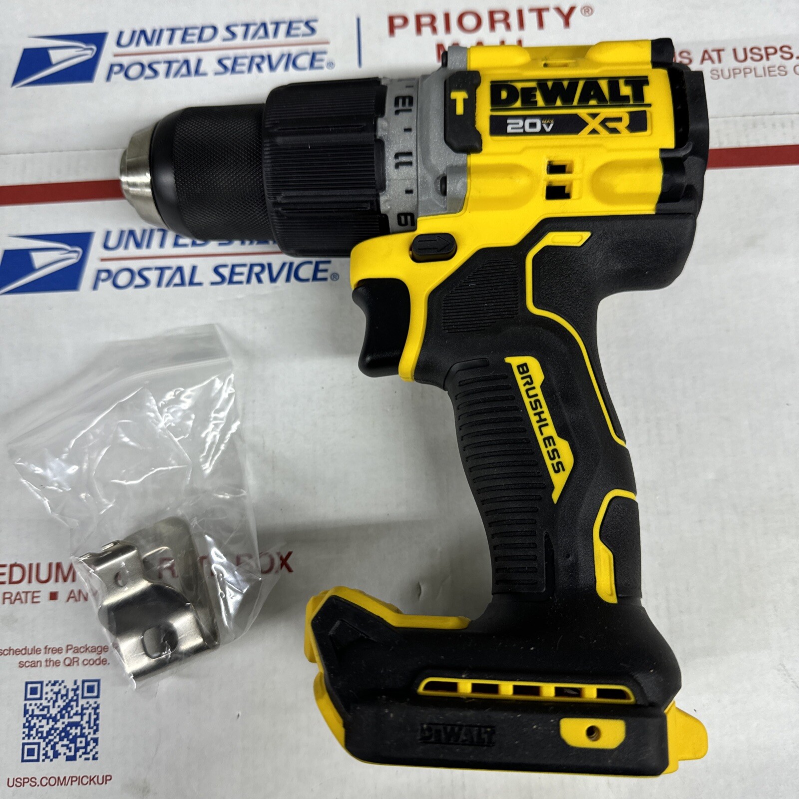 DEWALT DCD805 20V Max XR Brushless Cordless 1/2 in. Hammer Drill/Driver ...