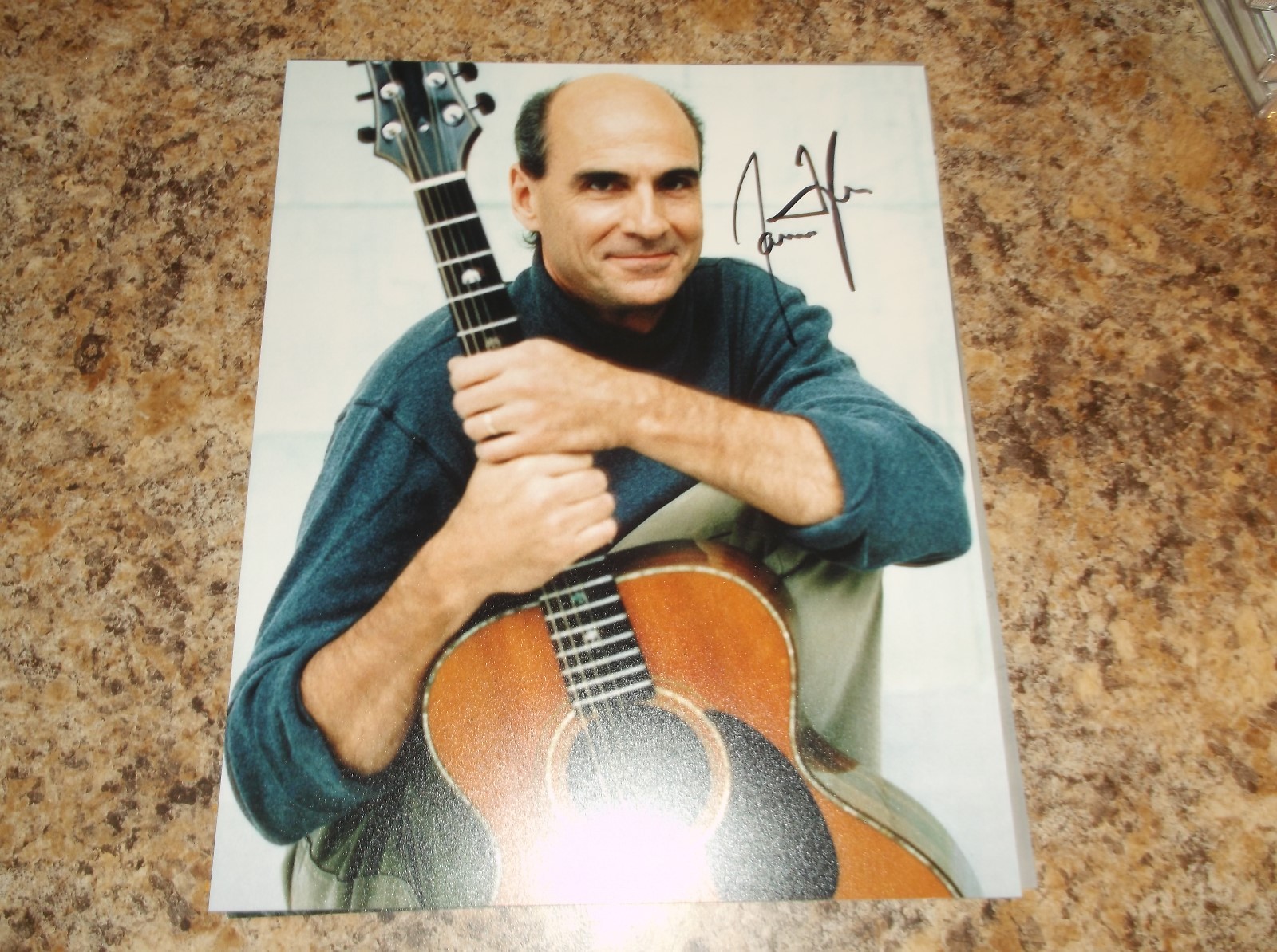 JAMES TAYLOR SIGNED 8 X 10 MATTE PHOTO FOLK MUSIC LEGEND HALL OF FAME ...