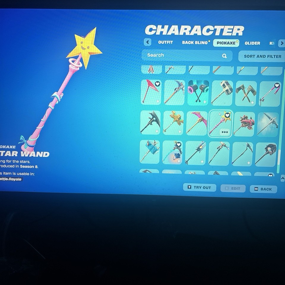 STACKED FN ACC!!! OVER 300 SKINS!! PRICE IS NEGOTIABLE!! DM BEFORE ...