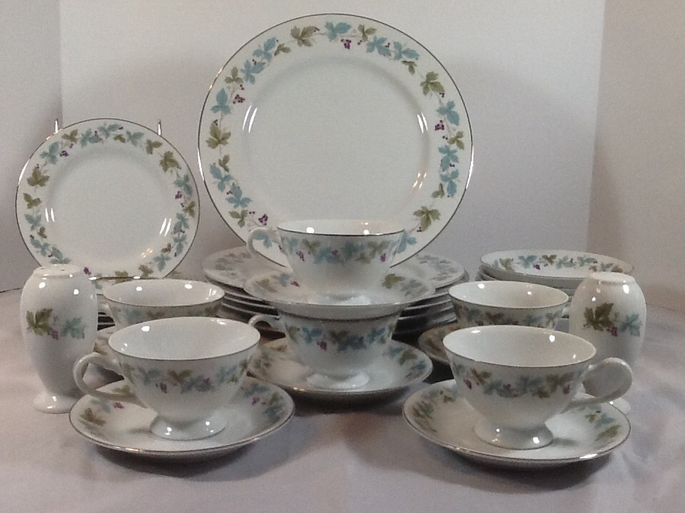 Fine China Vintage Pattern #6701 China Set 34 Pieces C. 1960s | eBay