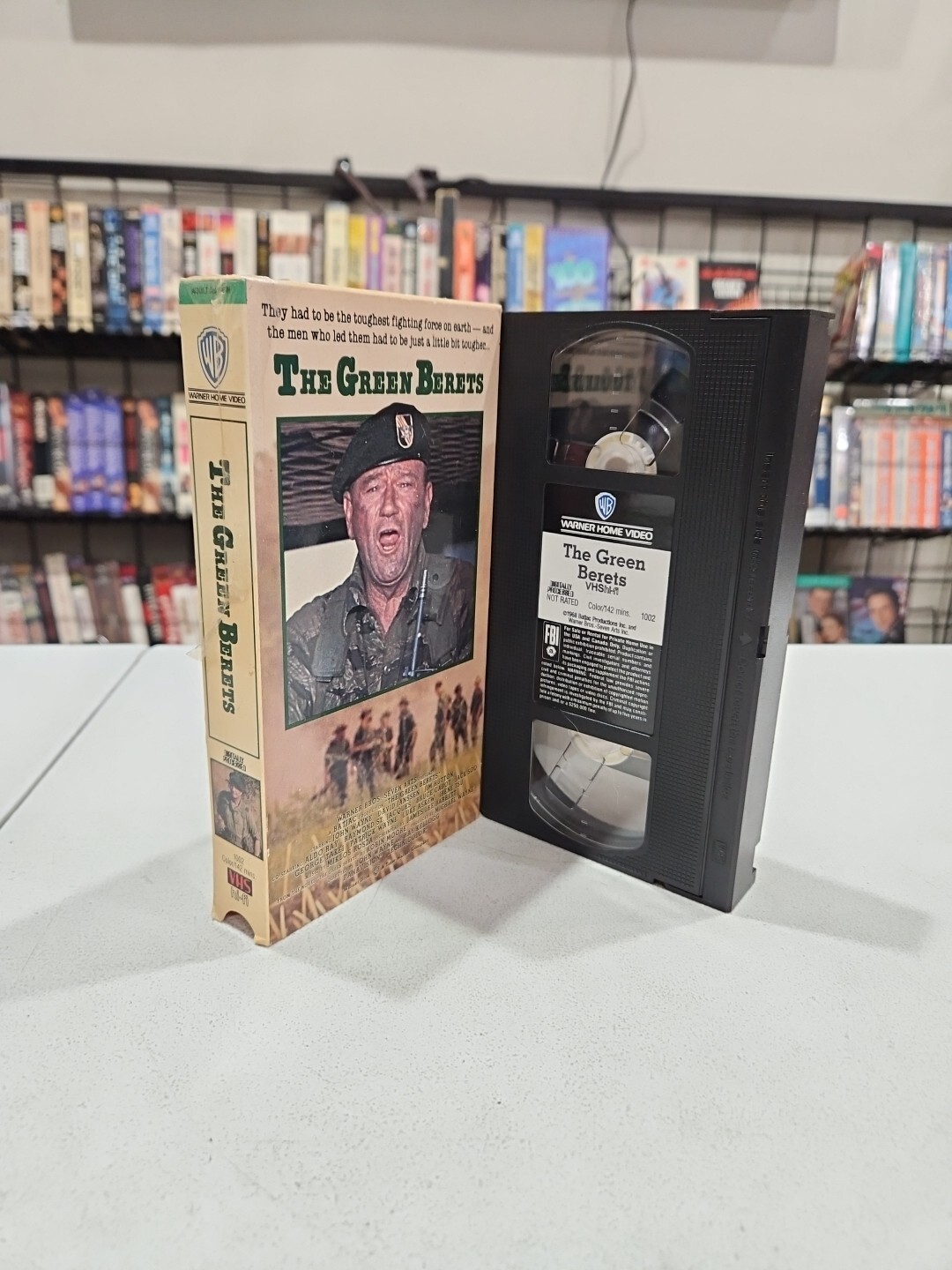 The Green Berets (VHS, 1990) John Wayne 🇺🇸 BUY 5 GET 5 FREE 🎆 ...