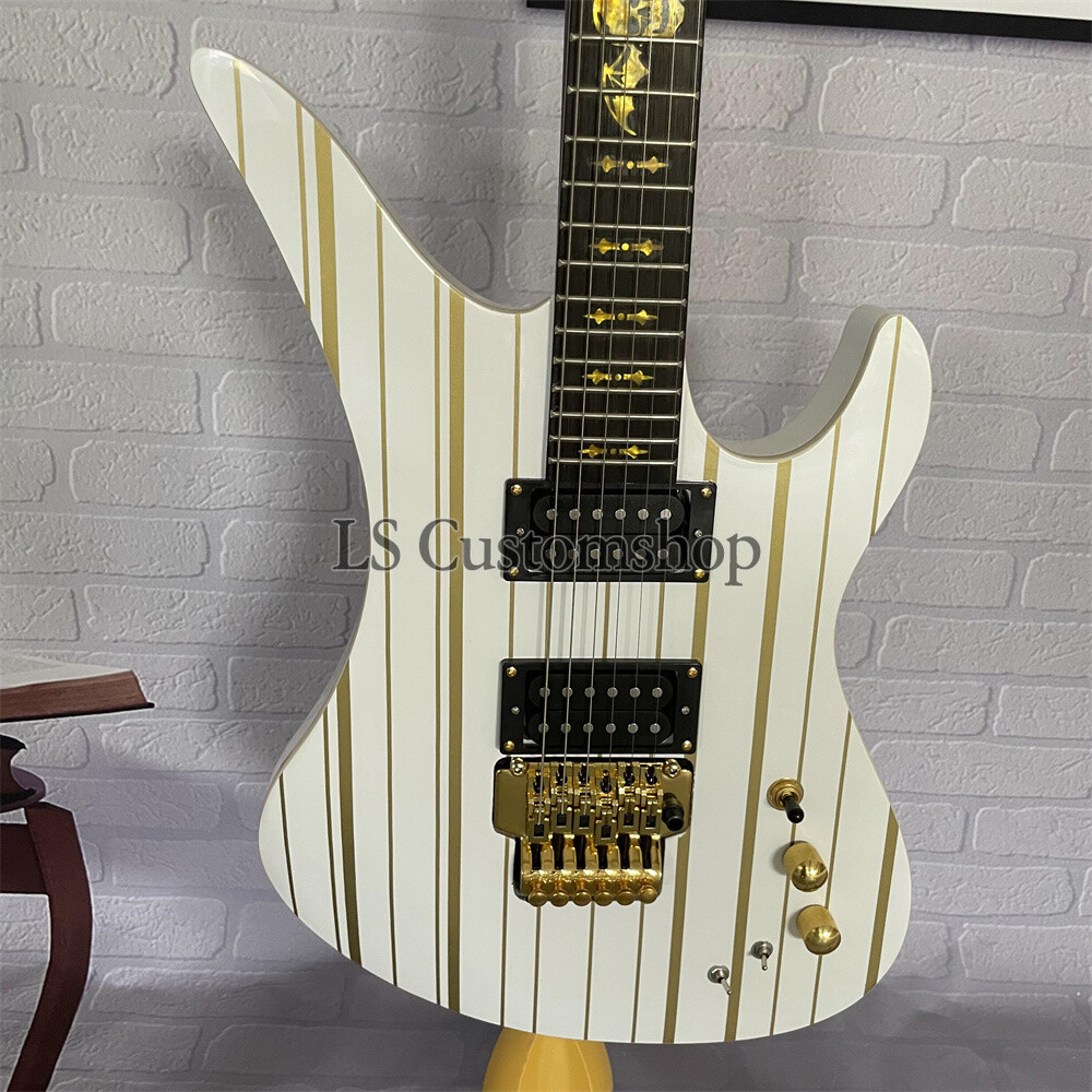 Synyster Gates Guitar Gold Schecter Synyster Gates Custom 7 TR 2111