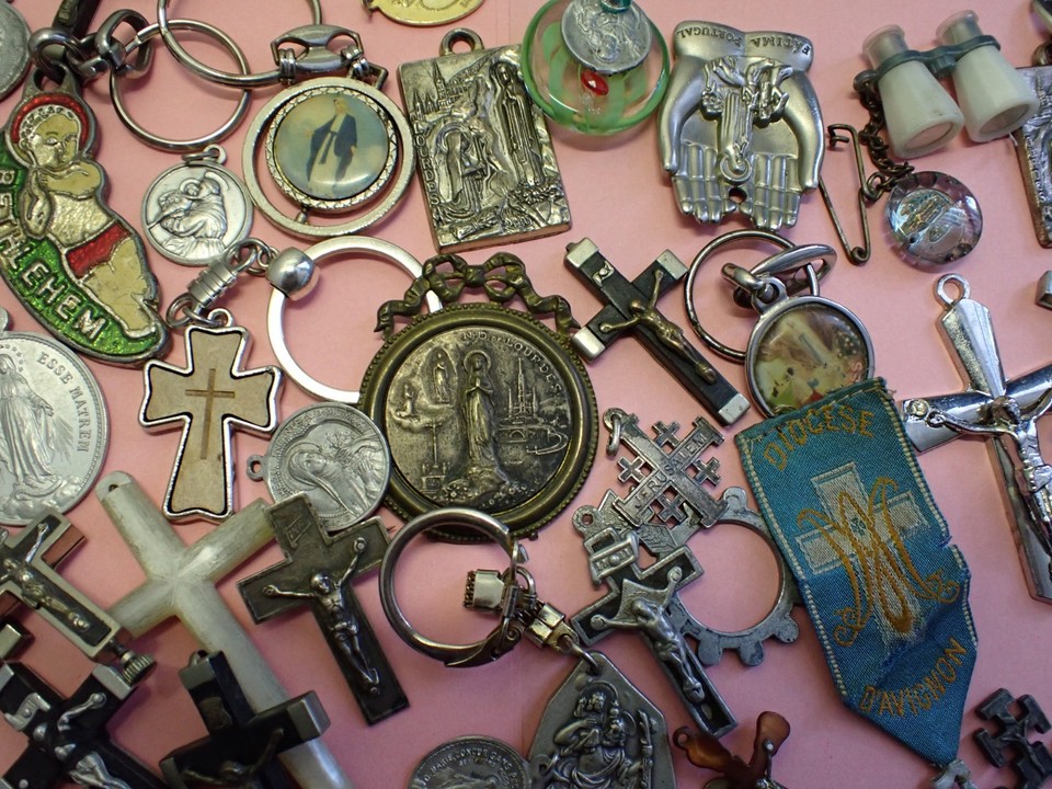 RELIGIOUS DESTASH / 80 ANTIQUE - VINTAGE RELIGIOUS ITEMS | eBay