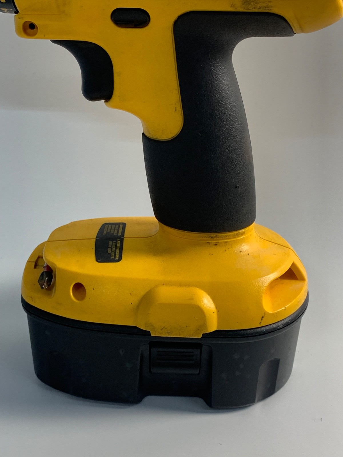 DeWalt DC970 18 Volt 1/2" VSR Cordless Drill Driver Tool w/ Off-brand ...