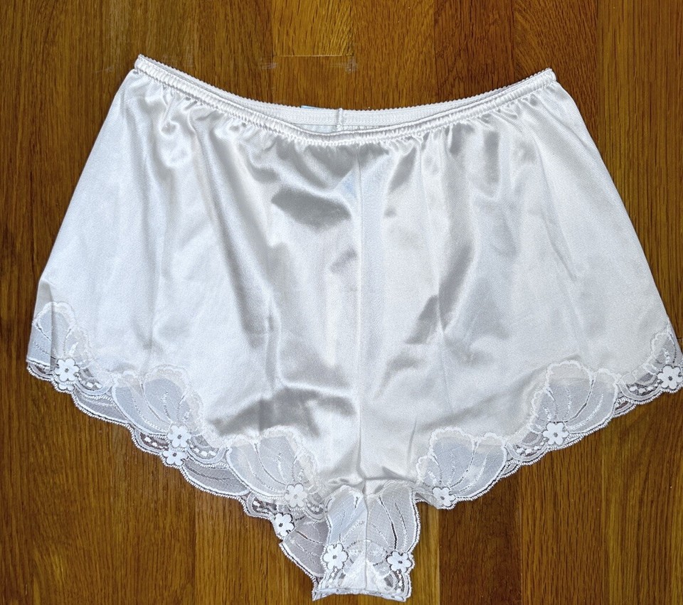 Vintage Maidenform Chantilly Satin Lace Hi Cut Tap Panty Sz 5 Champagne ...