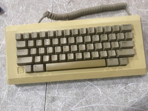 Vintage Apple Computer Keyboard Model M0110A & Cord 512k Monitor 1980s ...