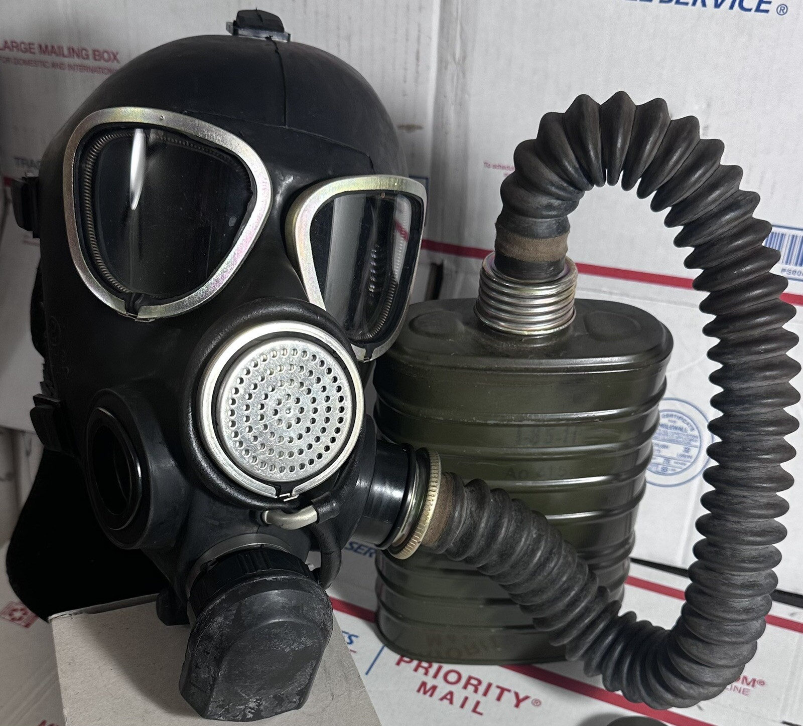 VINTAGE SOVIET RUSSIAN MILITARY PMK-2 GAS MASK W/ EXT HOSE & FILTER PMK ...
