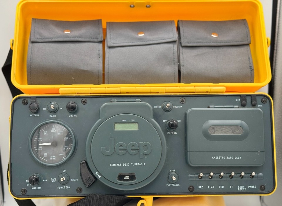 Jeep Portable Cassette/CD/AM FM Radio Boombox, Yellow-Model WPSS-1A ...