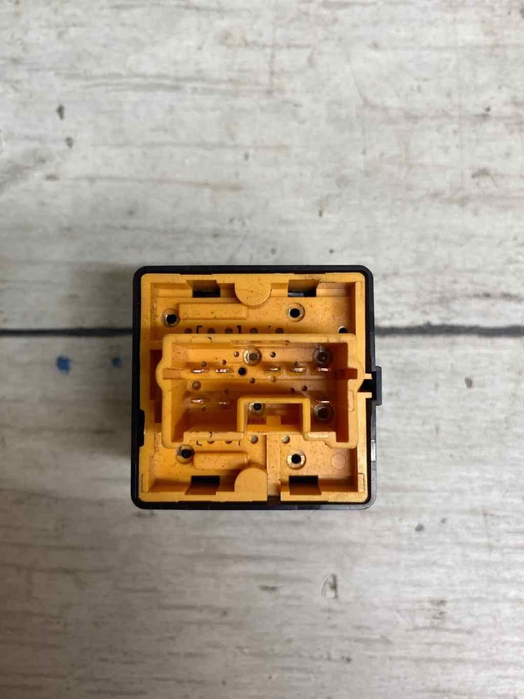 Mitsubishi Outlander Sport heated switch 2020 front switches assy OEM ...