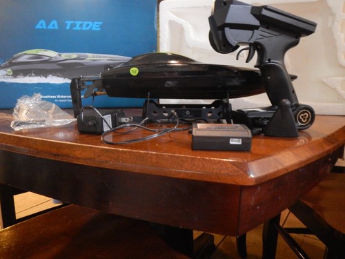 AA Tide remote control boat Altair Aerial | eBay