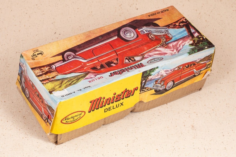 VTG 1950'S MINISTER DELUXE TIN FRICTION PONTIAC CHIEFTAIN TOY CAR ...