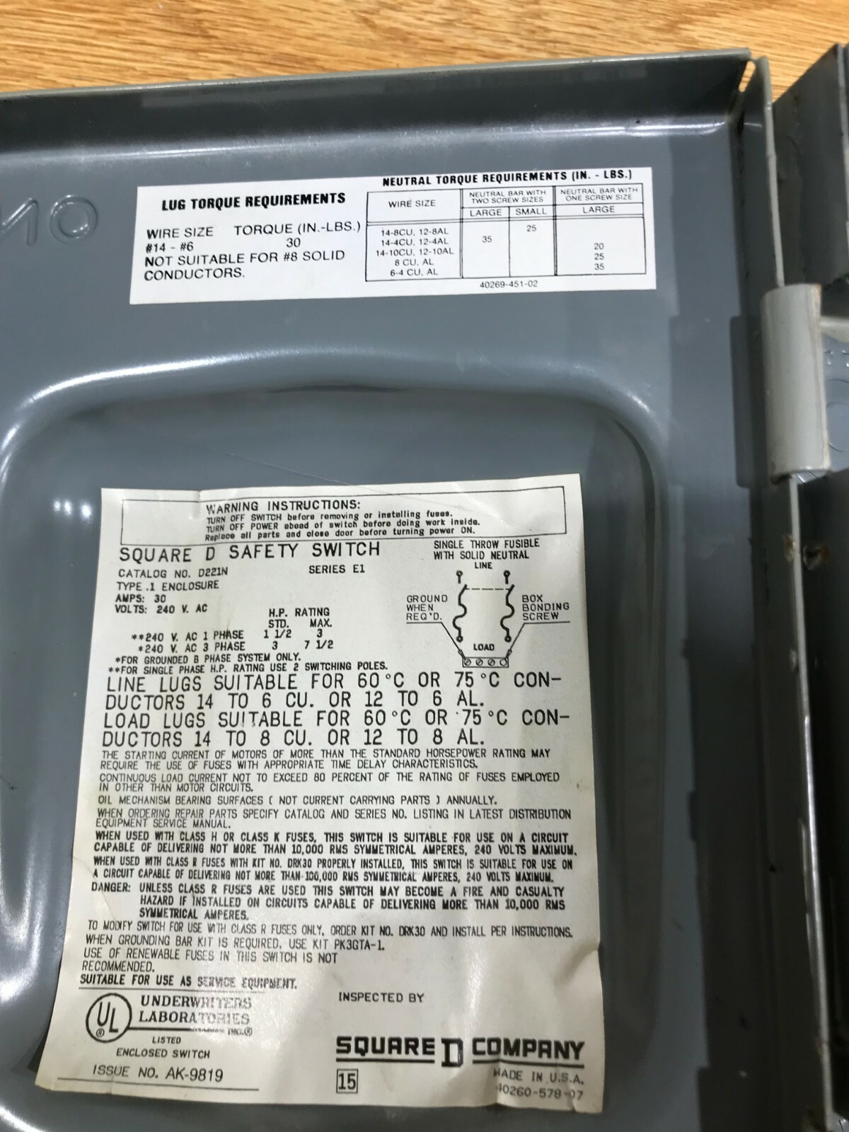 SQUARE D 30A 240VAC TYPE 1 ENCLOSURE SAFETY SWITCH D221N SER. E1 | eBay