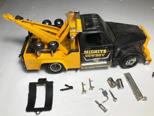 Revell H-1383 Midnite Cowboy Custom Chevy Wrecker Truck -Built, now ...