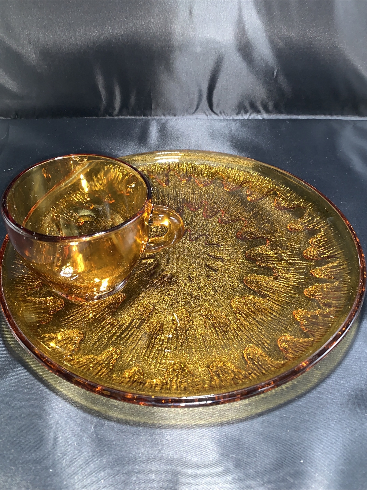 set of 4 Indiana Amber Glass Gold Sunburst Snack Luncheon Plates & Cups ...