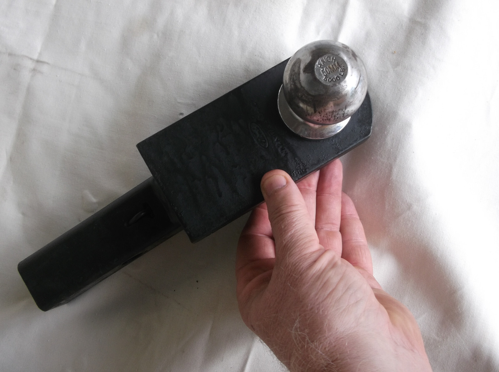 FORD TOWBAR WR2A 17K 843-AC WITH 500mm BALL | eBay Australia