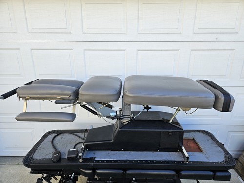 Leander Chiropractic Flexion Distraction Table Motorized With Elevation ...