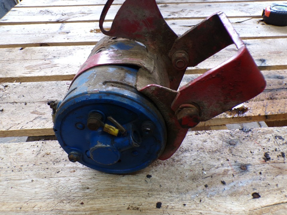 Ford 8N WORKING generator 6V & drive belt pulley bracket | eBay