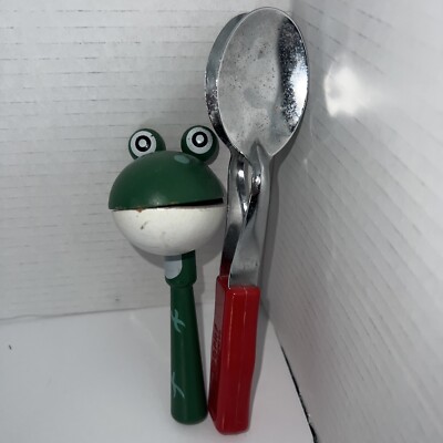 Vintage Trophy Music Co Spoons Hand Drum Frog music clapper music maker ...