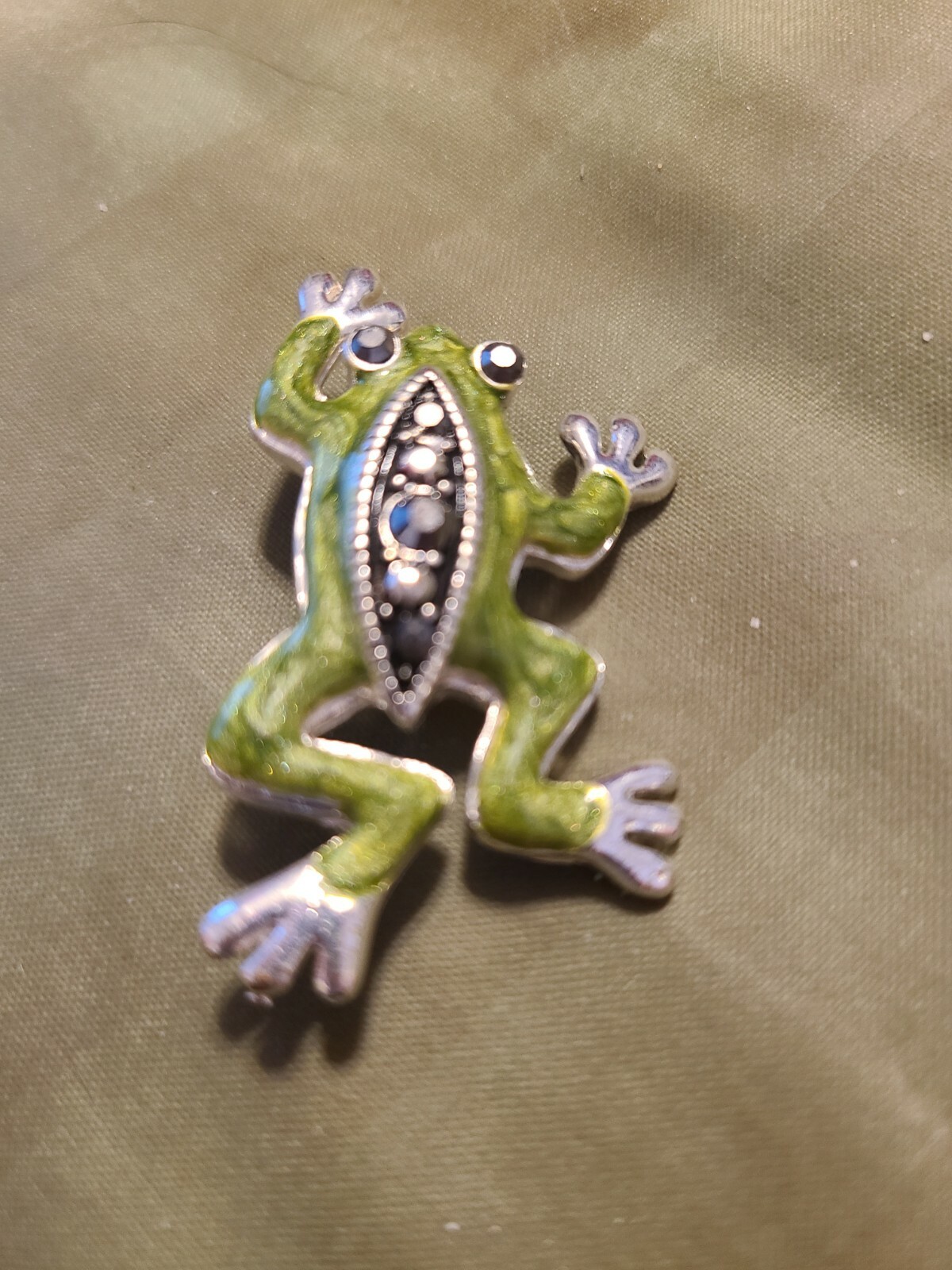 NWOT Beautiful New Frog Pin Enamel Green w/ Stones on… - Gem