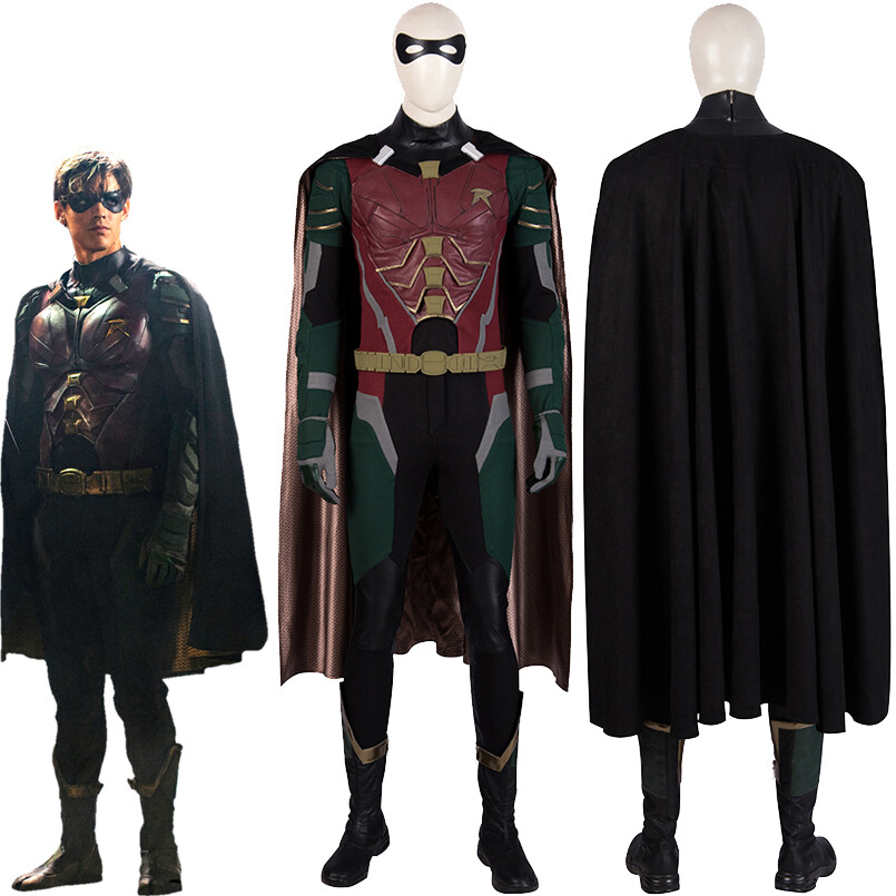 Dick Grayson Robin Cosplay