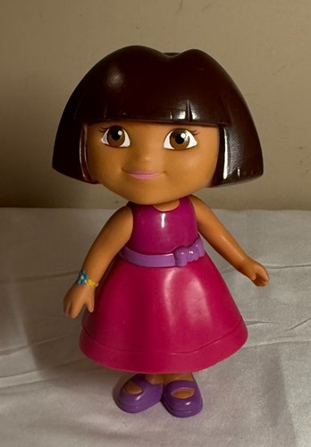 Dora the Explorer 5" Doll Figure - Holiday Fiesta Dora - Fisher Price ...