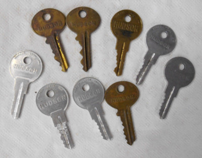 Lot of 9 Hudson Lock Padlock Door Other Keys 5 Aluminum 4 Brass USA | eBay