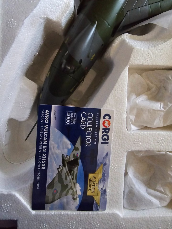 1/72 scale corgi Vulcan Bomber back to the skies new immaculate ...