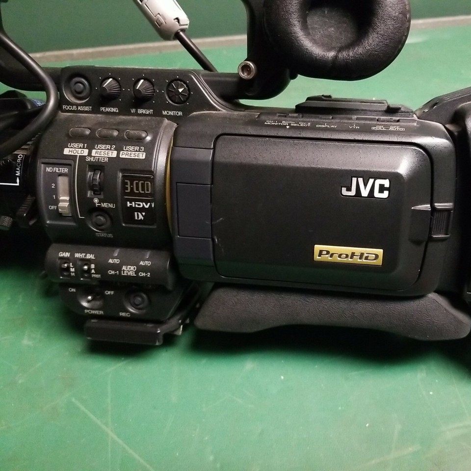 JVC ProHD 3-CCD MiniDV Professional Camcorder with 16x ProHD Fujinon ...