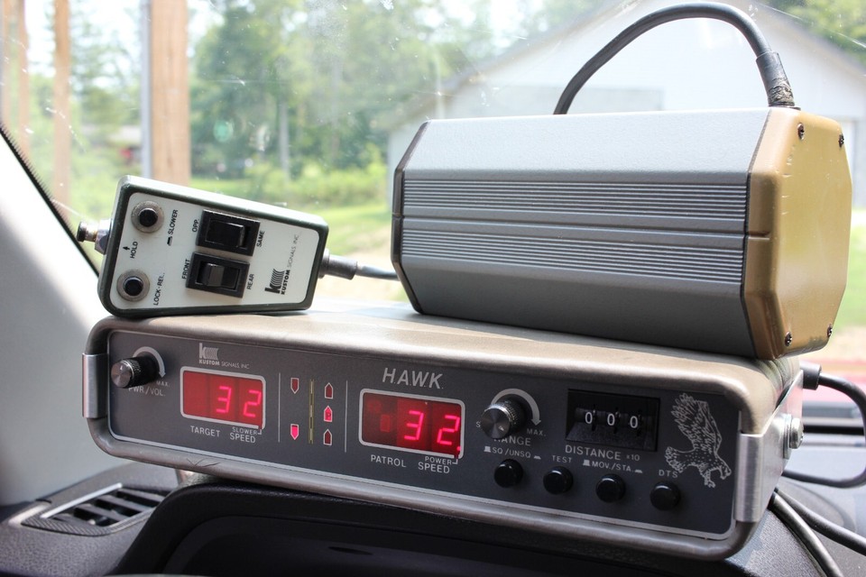 POLICE RADAR KUSTOM HAWK MOVING STATIONARY DUAL ANTENNA W/ "SAME" MPH ...