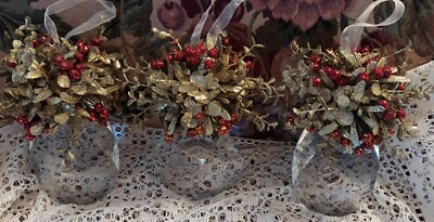 3 Christmas Mistletoe Acrylic Kissing Crystal Ornaments Berries and ...