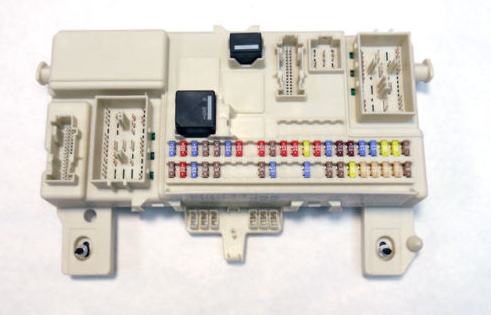 VOLVO S40 MK2 Fuse And Relay Box Central Electrical Module 31327215 NEW ...
