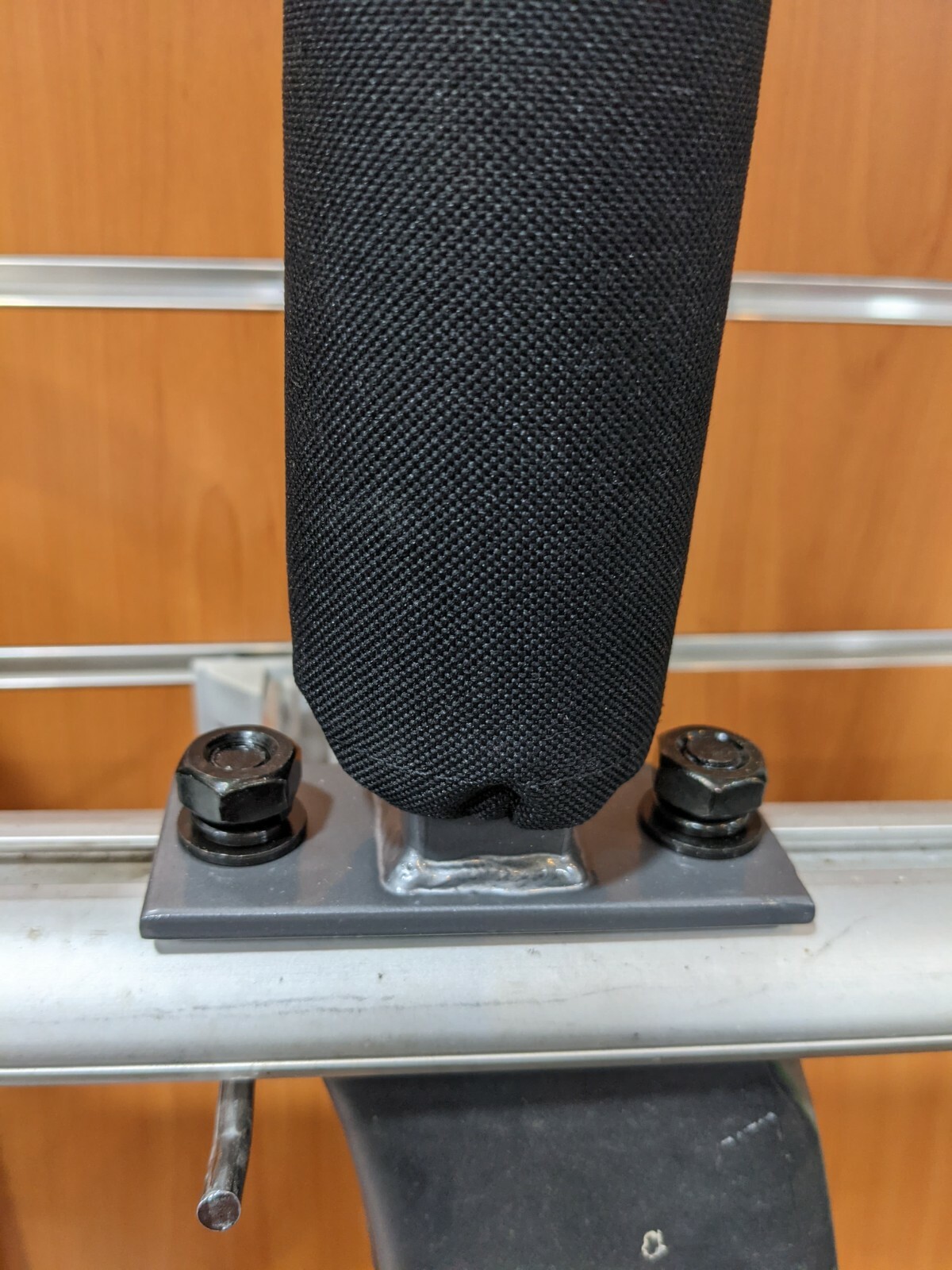 Ruk Sport Vertical Roof Rack Bar - Upright Canoe or Kayak Stacker ...