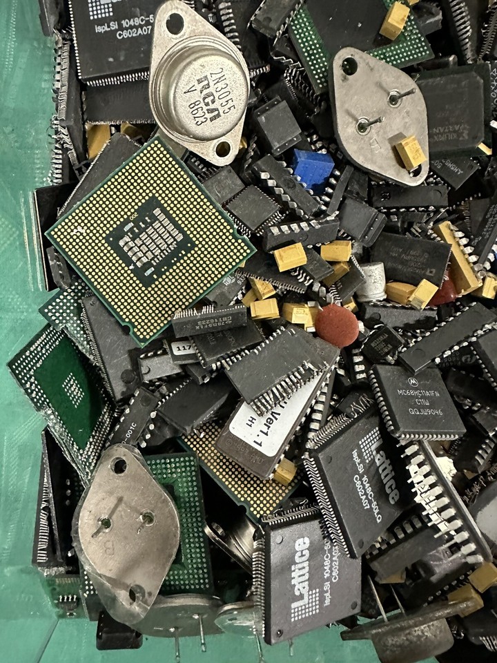 Scrap IC CPU Chips Tantalum Capacitors for Gold Silver & Precious Metal ...