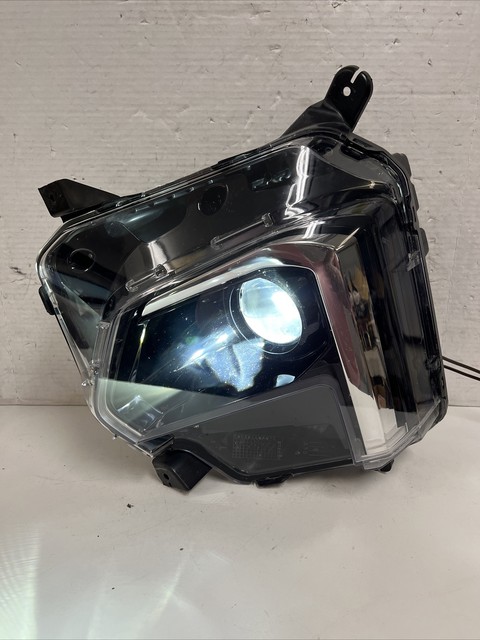2022 - 2023 CHEVROLET TRAVERSE FRONT LEFT SIDE LOWER FOG LIGHT OEM ...