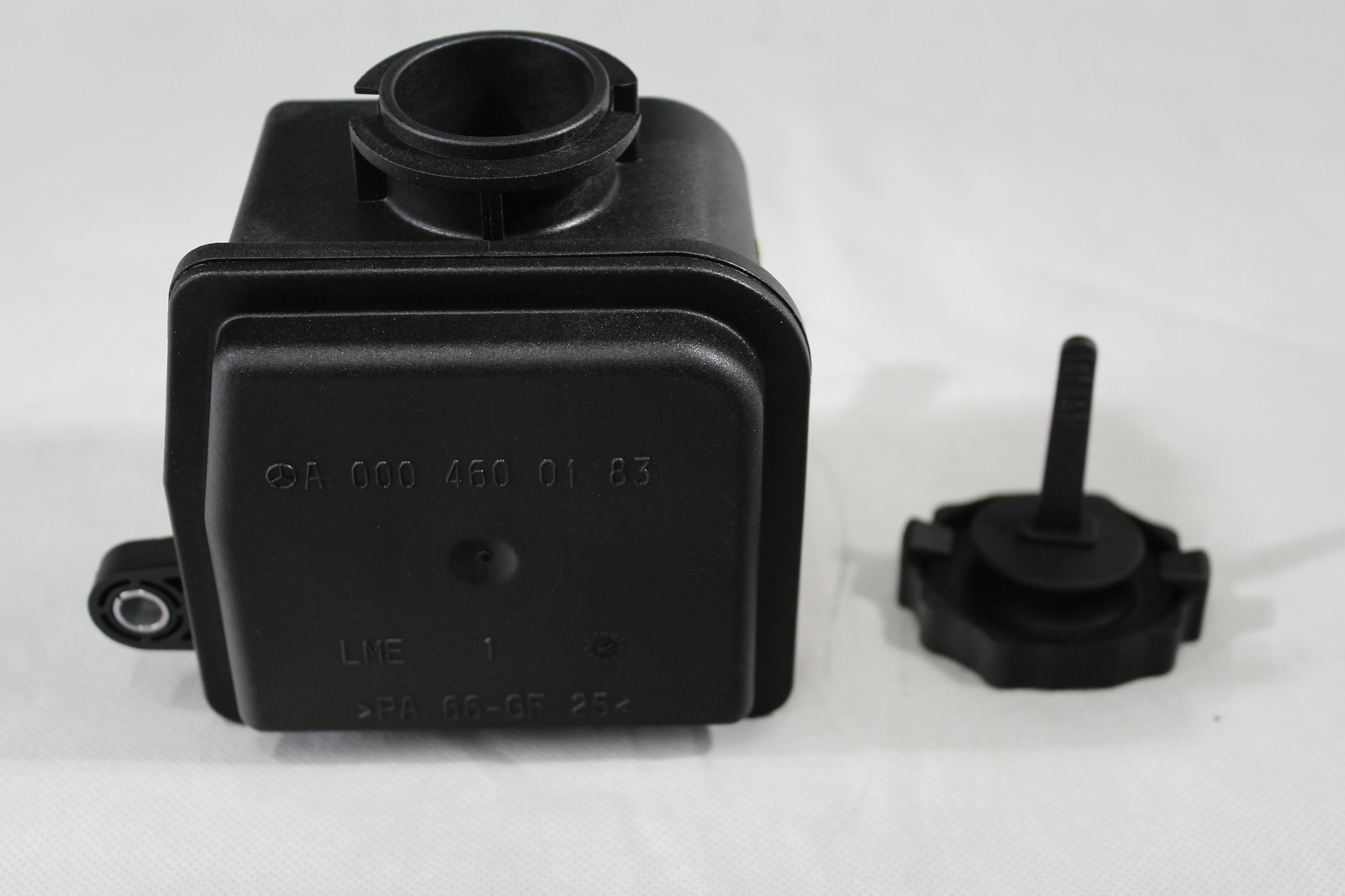 NEW Genuine Mercedes-Benz Power Steering Pump Oil Reservoir Tank ...