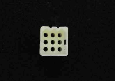 Connectors - 9 Pin Molex