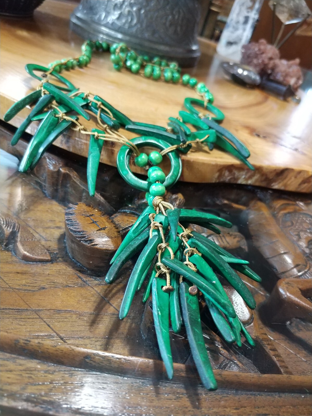 Vintage 1980s green dyed coconut shell bold statement… - Gem