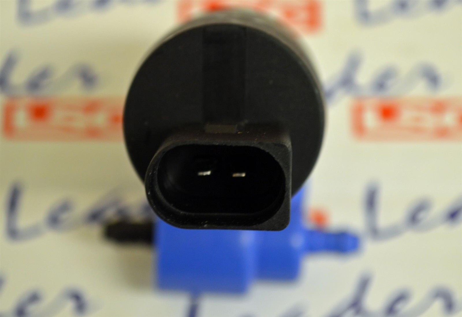 Ford Kuga Mk2 (2013->) Front & Rear Windscreen Washer Pump 2048660221 ...