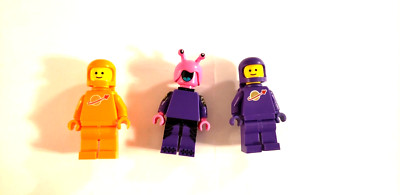 Lego classic Spaceman dark purple & orange minifigures / astronauts new ...