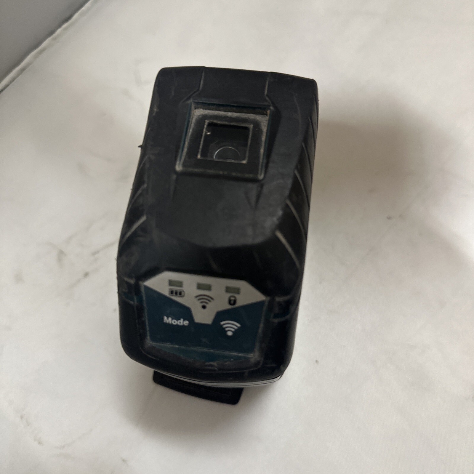 Bosch GCL 2-160 Self-Leveling Cross-Line Laser with Plumb Points | eBay