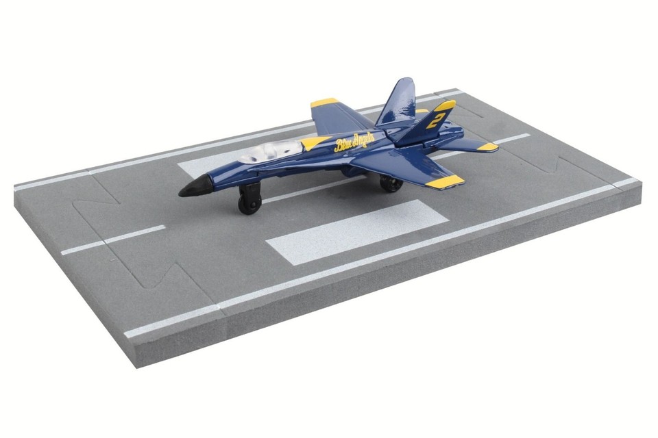 RUNWAY 24 US NAVY BLUE ANGELS F/A-18C HORNET DIECAST JET w/Runway ...