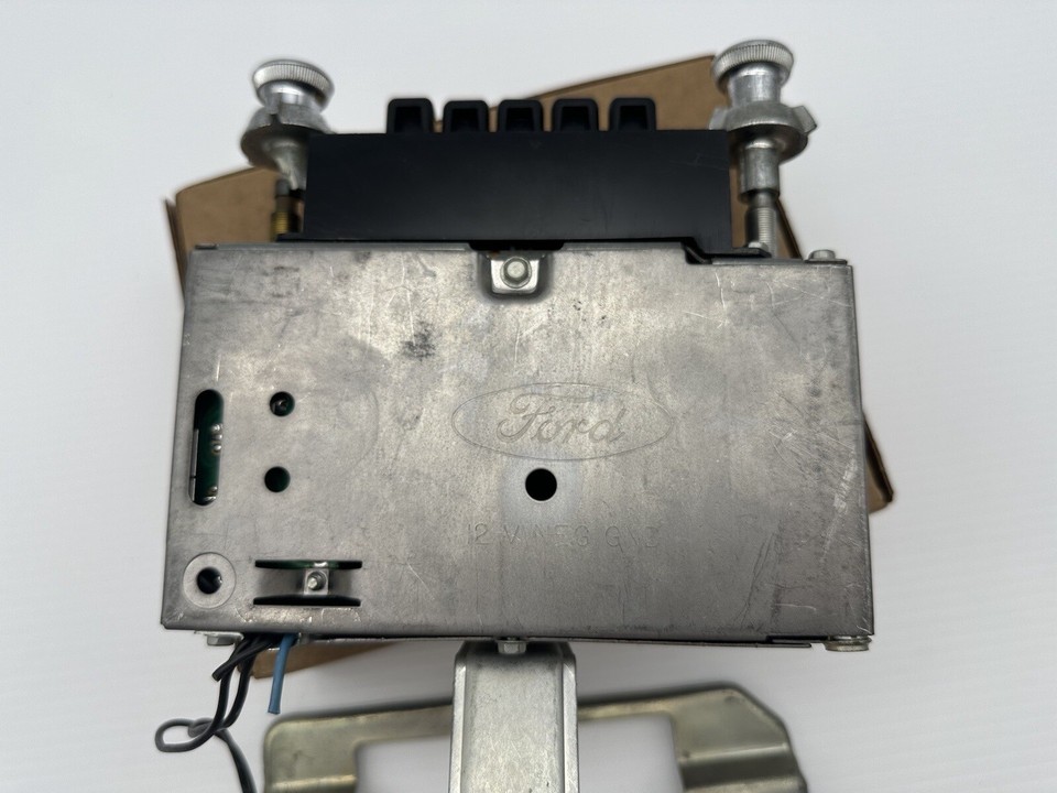 Vintage Ford Philco OEM Car Radio D4AA-18806 AM Receiver in Dash Auto ...