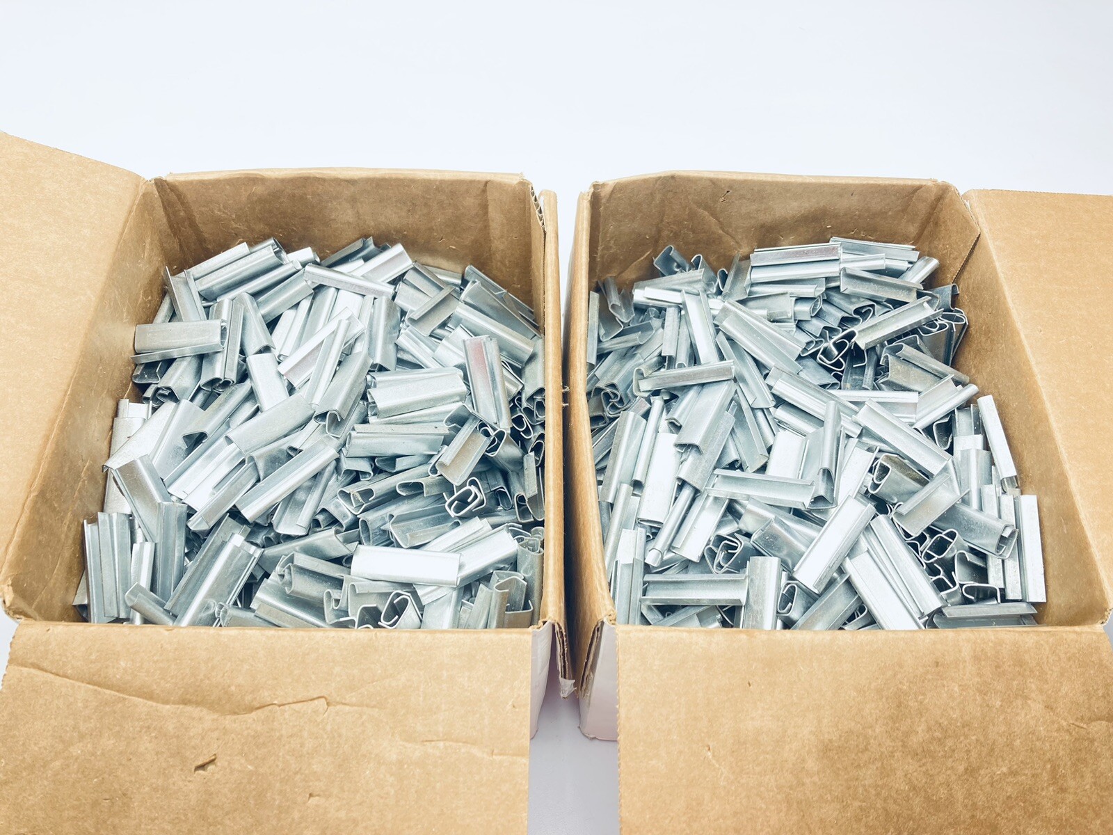 1,800 ULINE S-18469 STEEL STRAPPING METAL SEALS FOR 1/2" METAL BANDING ...