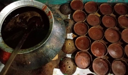 Ceylon Palm Jaggery Kithul Hakuru Home Made with Pure Kithul Treacle ...