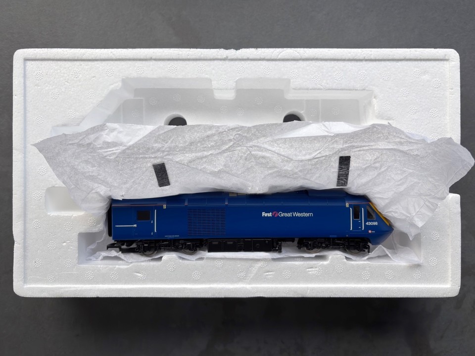HORNBY 00 GAUGE - CLASS 43098 HST FIRST GREAT WESTERN FGW (from R3958 ...