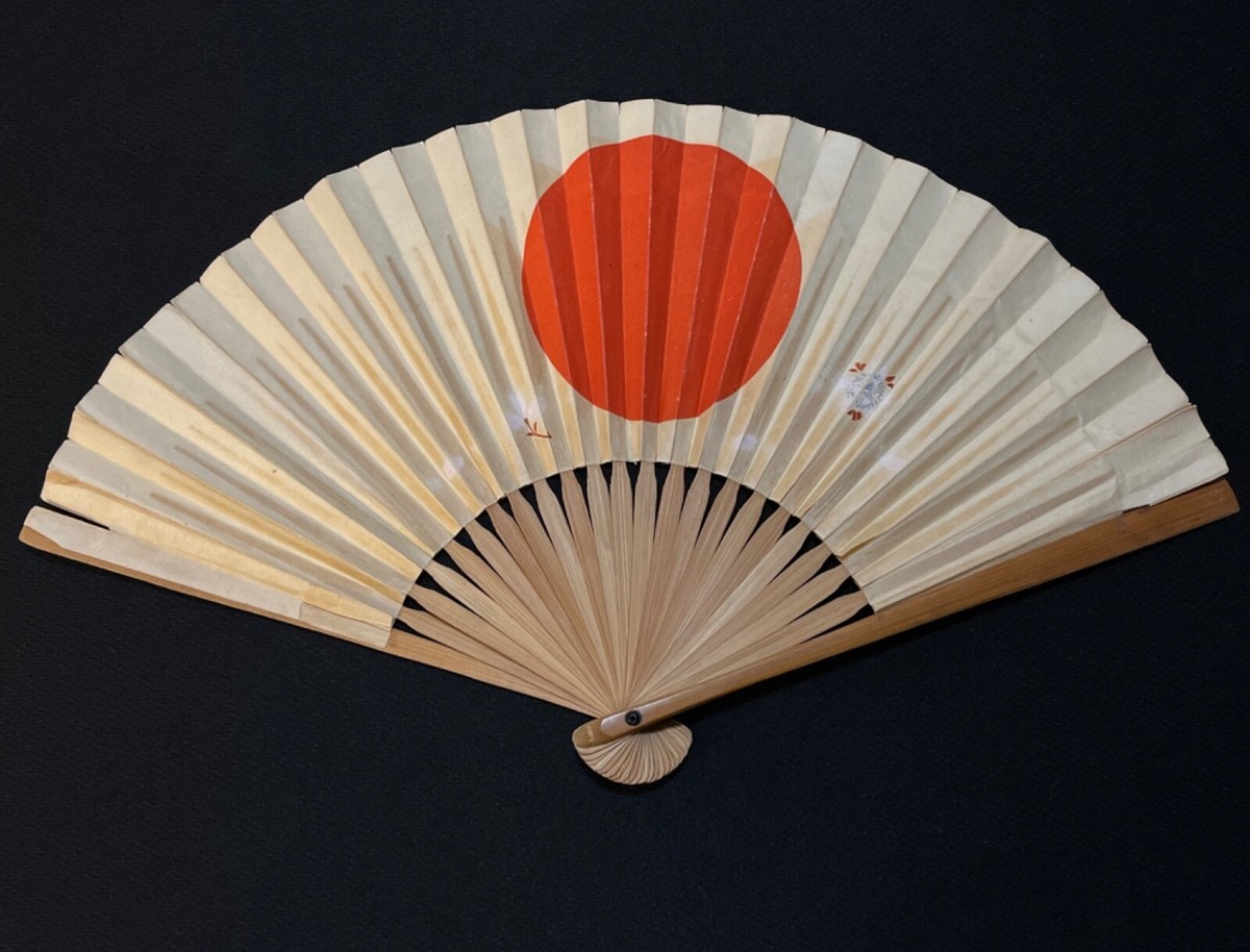 Traditional Japanese Fans Japanese Fans: A Must Have Summer Accessory