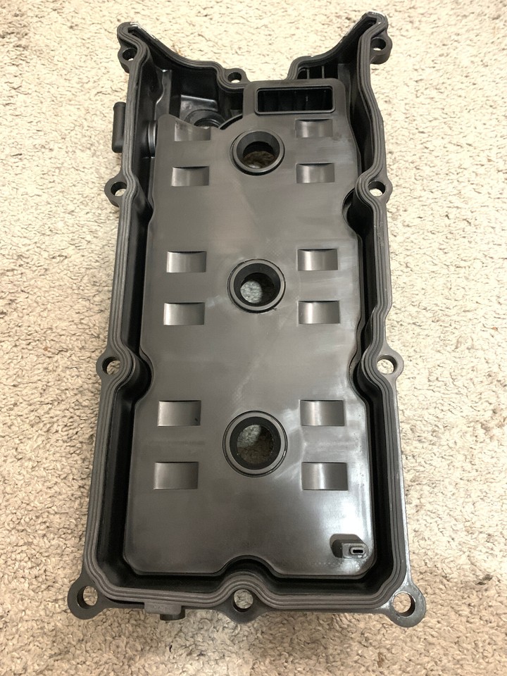 Left & Right Side Engine Valve Covers for Nissan Altima Maxima Quest ...