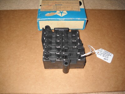 NOS Mopar 1975 Coronet Fury Charger Cordoba Road Runner Fuse Block ...