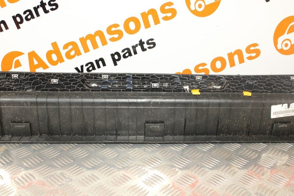 MERCEDES V-CLASS 220 W477 Driver side sliding door step emblem Light | eBay