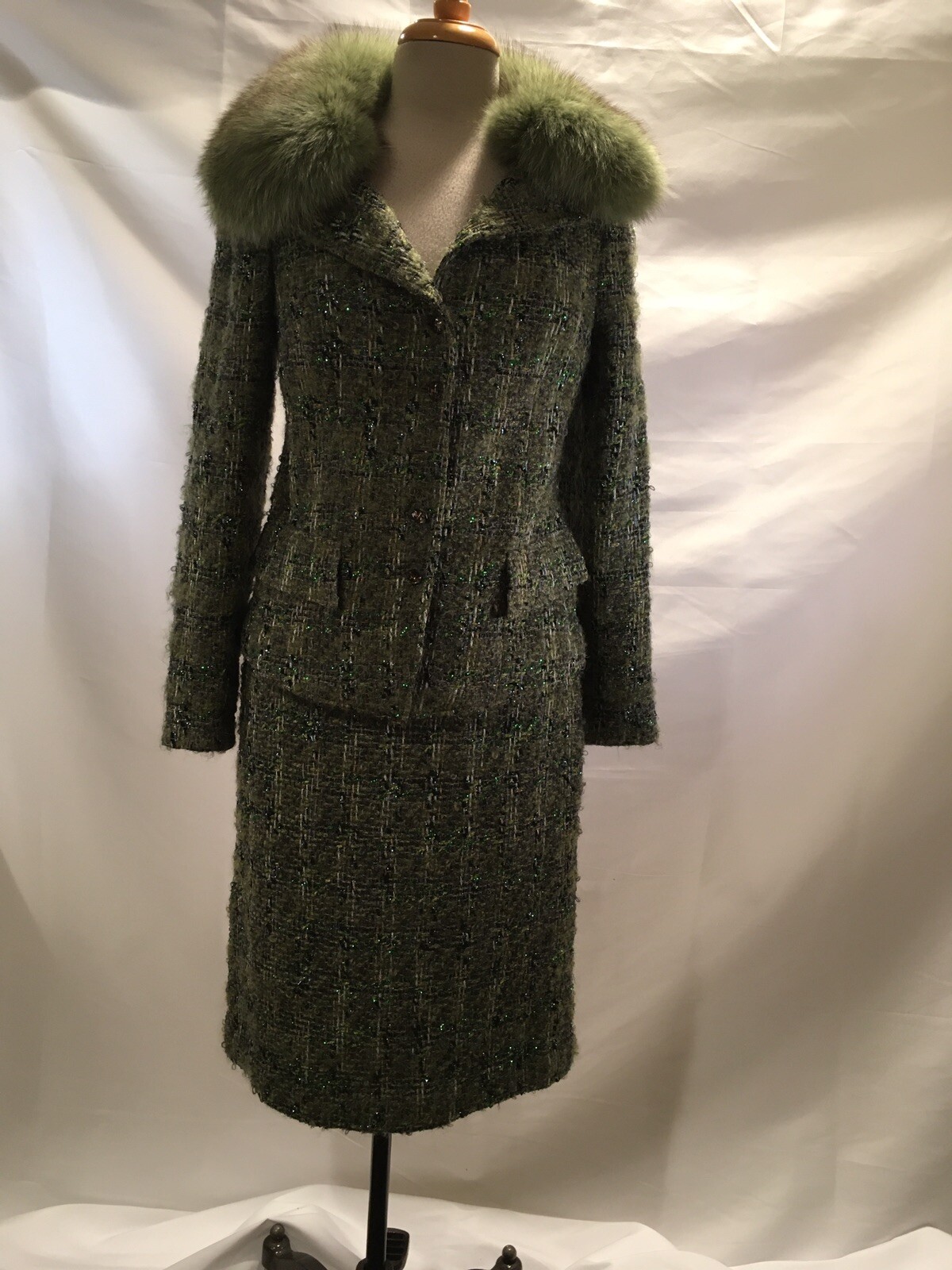 Teri Jon Green tweed skirt suit with fur collar metallic thread size 6 ...